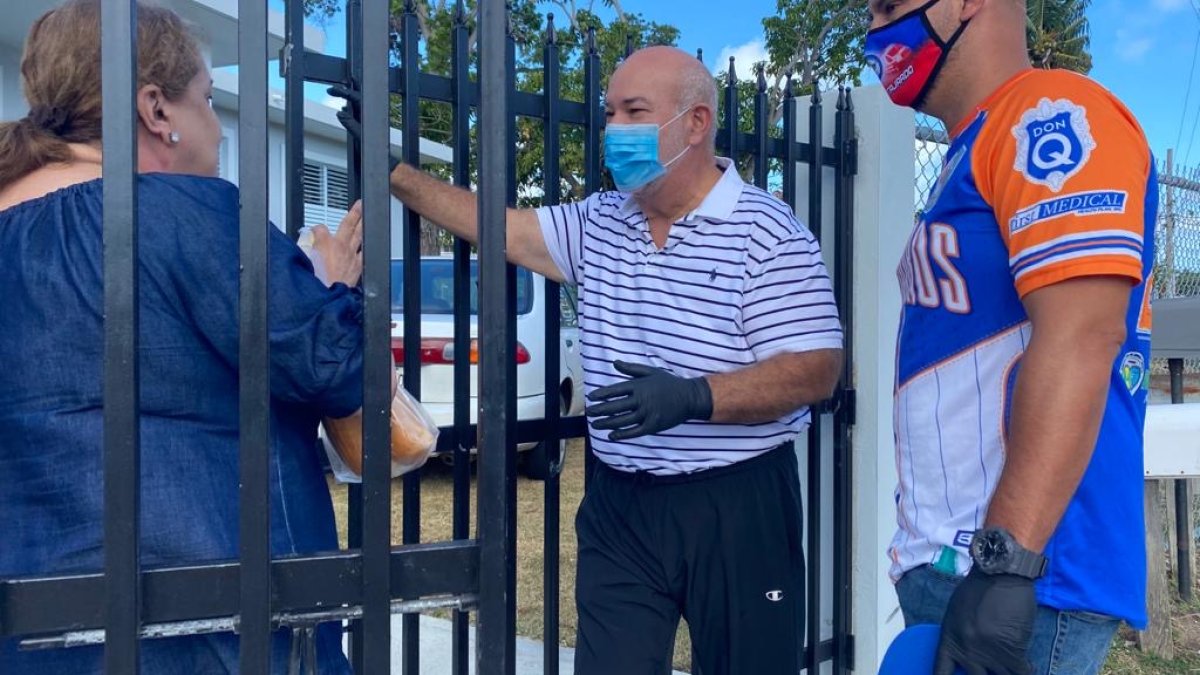 Presidente cameral y Alcalde de Fajardo reparten “kits” de ayuda y ...