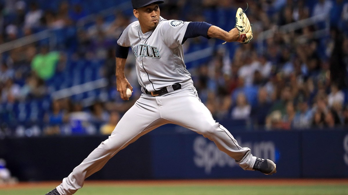 “Sugar” Díaz recibe importante premio de la MLB – Telemundo Puerto Rico