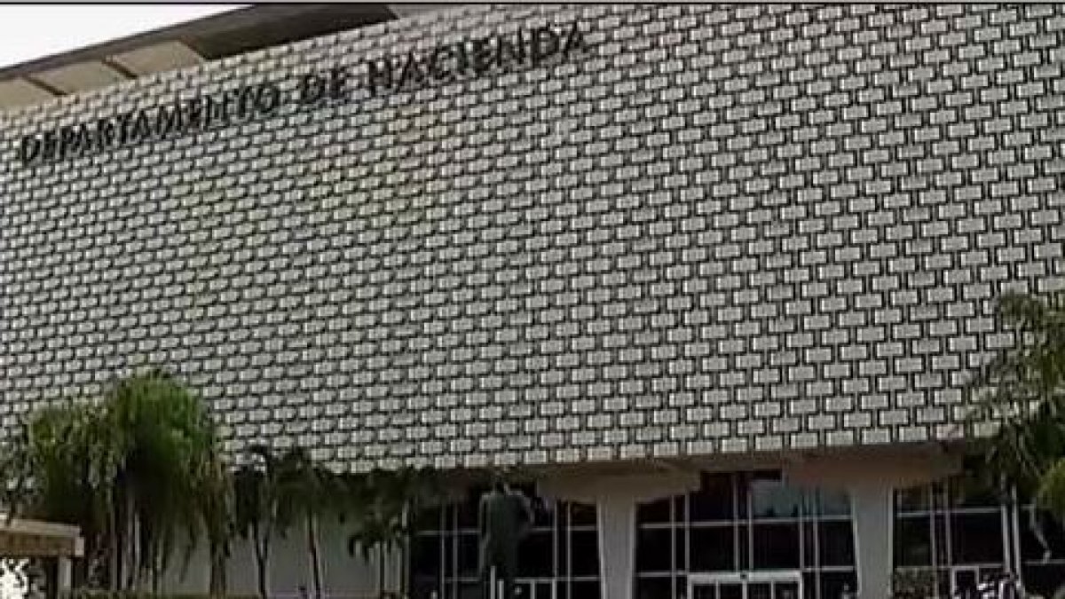 Hacienda recibe el 98 por ciento de las planillas a horas del cierre ...