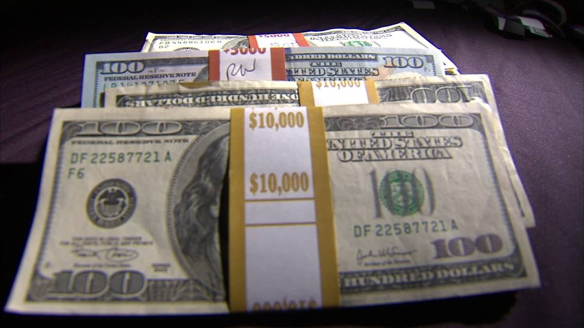 ¿Fácil lavar dinero en Puerto Rico? – Telemundo Puerto Rico