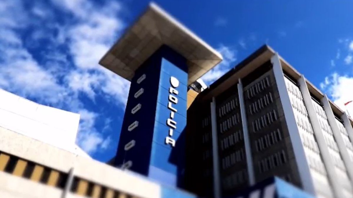 Llega a Hospital San Juan Capestrano cargando con un cráneo humano ...