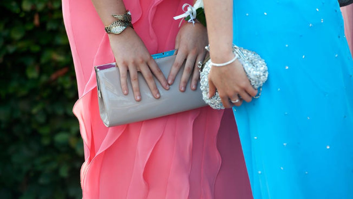 Municipio de San Juan realizará recogido de trajes para ayudar a ...