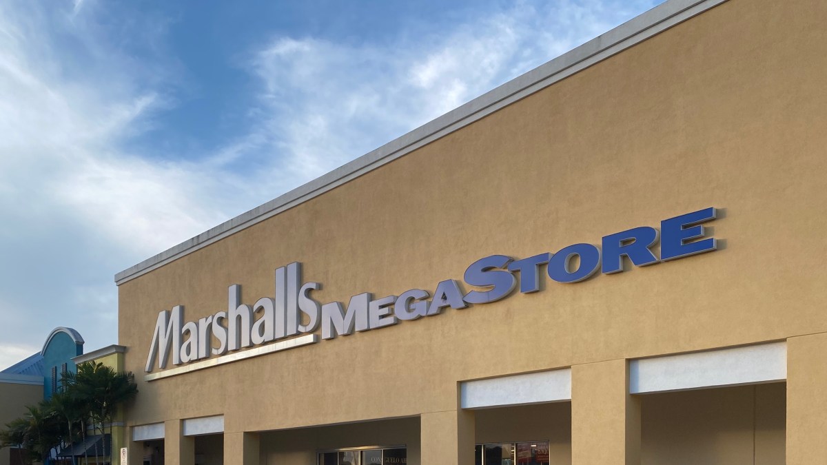 Departamento de Salud interviene en Marshalls de Montehiedra ...