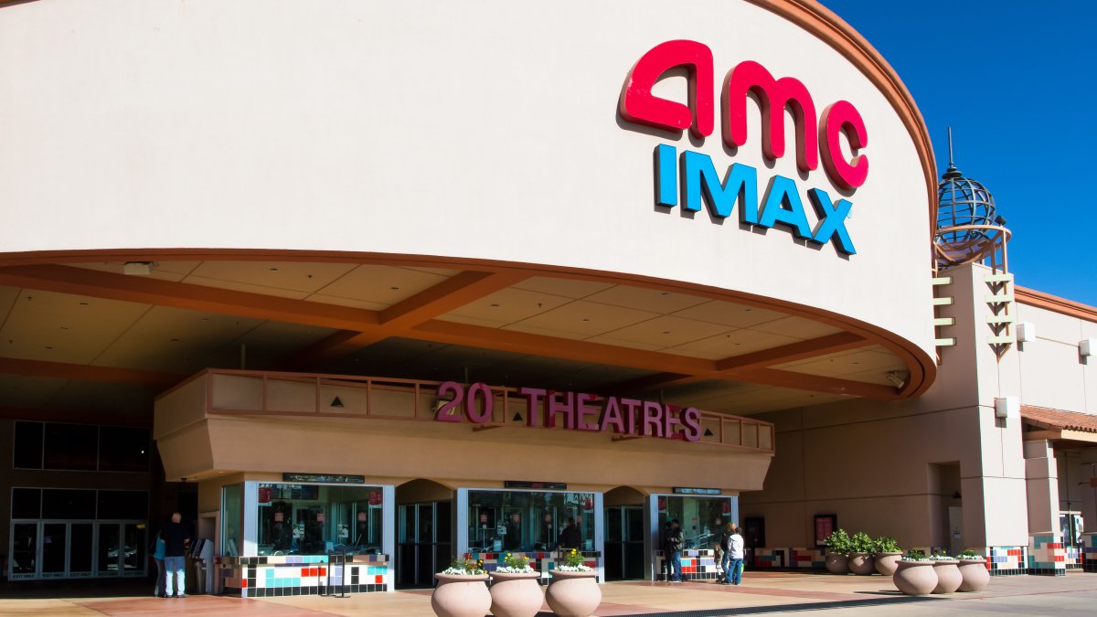 Universal y AMC firman un pacto que cambia las reglas de distribución ...