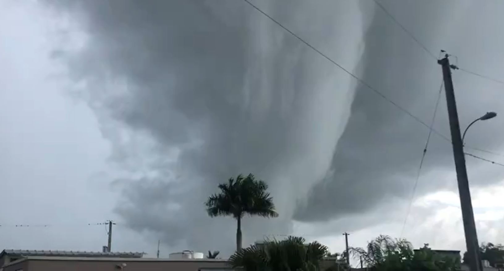Impresionantes imágenes de nube de intensa tronada – Telemundo Puerto Rico