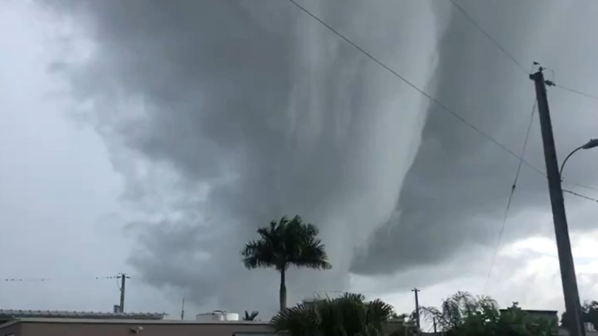 Impresionantes imágenes de nube de intensa tronada – Telemundo Puerto Rico