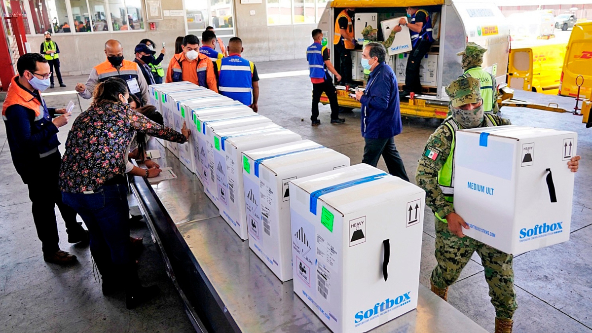 Tras un mes de retrasos, México recibe 486,525 dosis de Pfizer ...