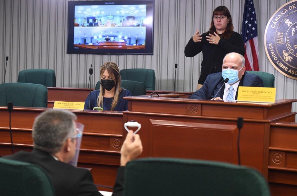 Poco responsivo | Así fue el Presidente de Luma Energy en vista cameral ...