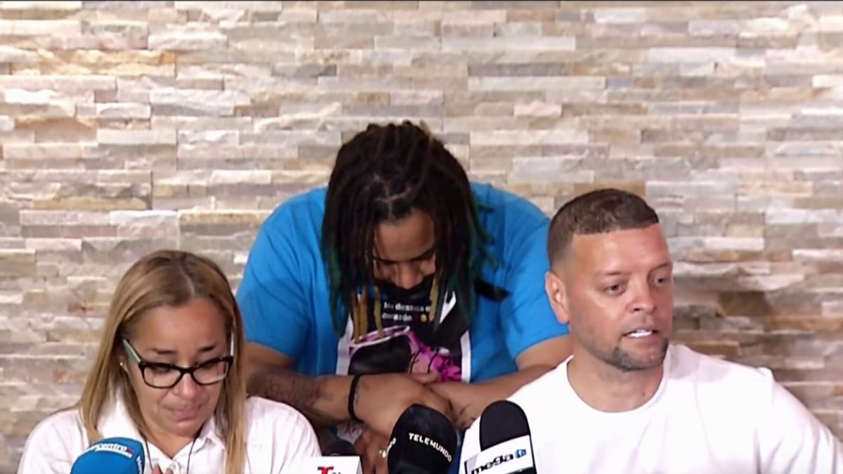 Padres de Keishla ofrecen poderoso mensaje durante el velatorio ...