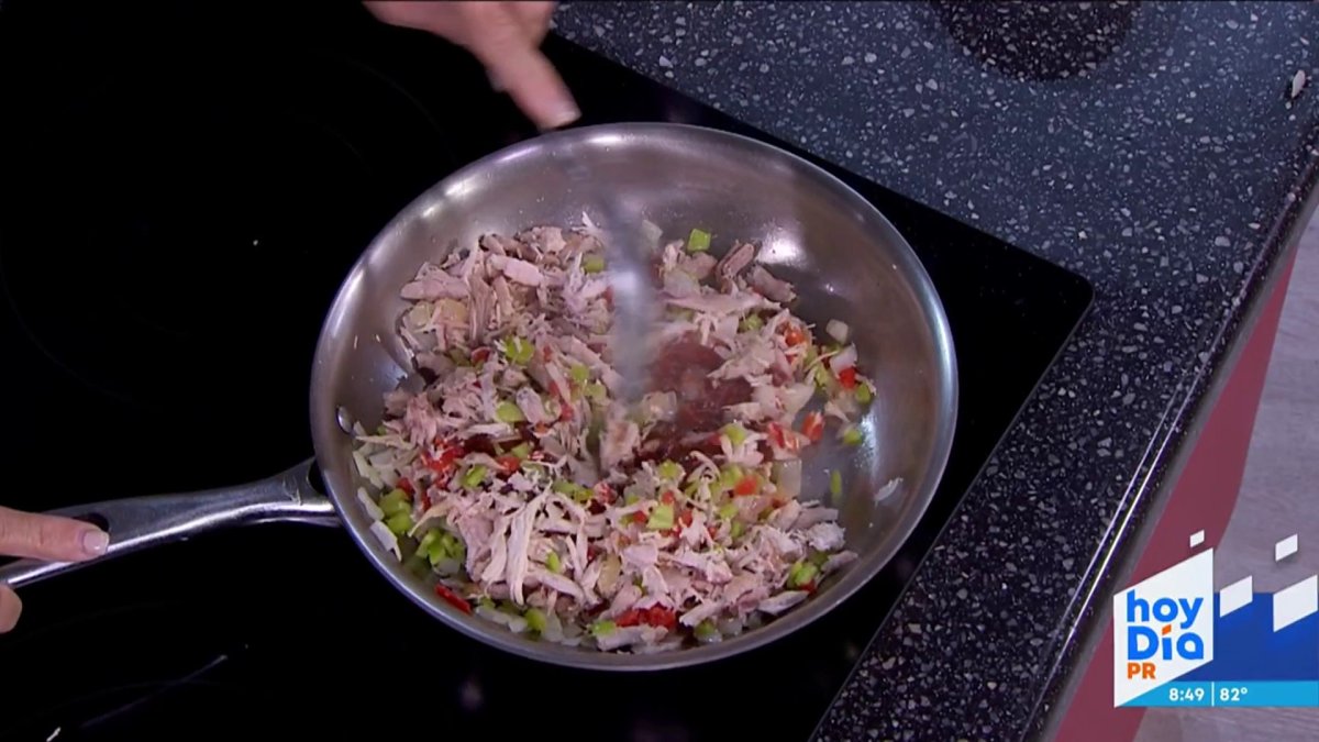 Sazón al Día | Calabazines rellenos de pollo a la BBQ – Telemundo ...