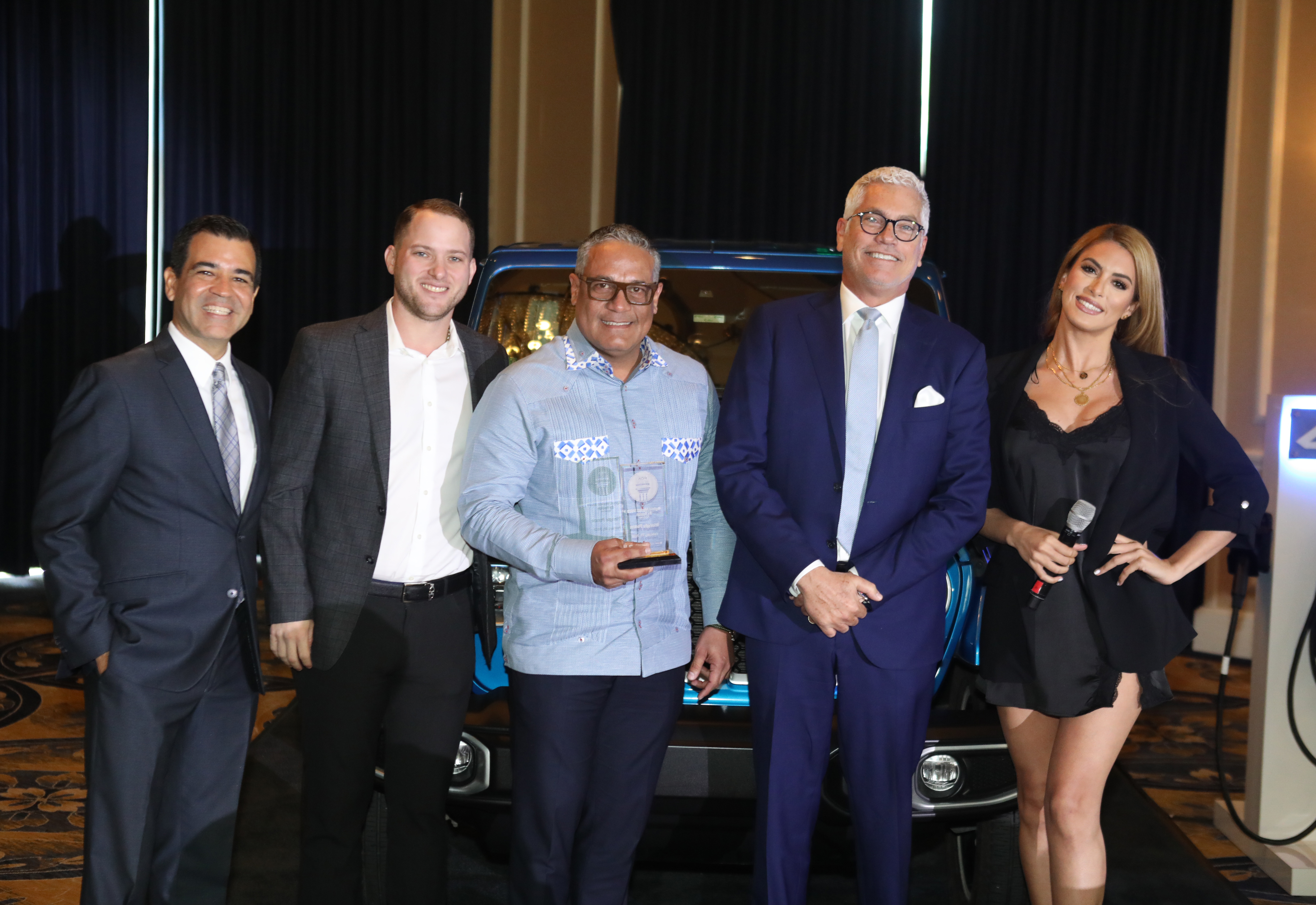 FCA Caribbean reconoce a su red de concesionarios – Telemundo Puerto Rico