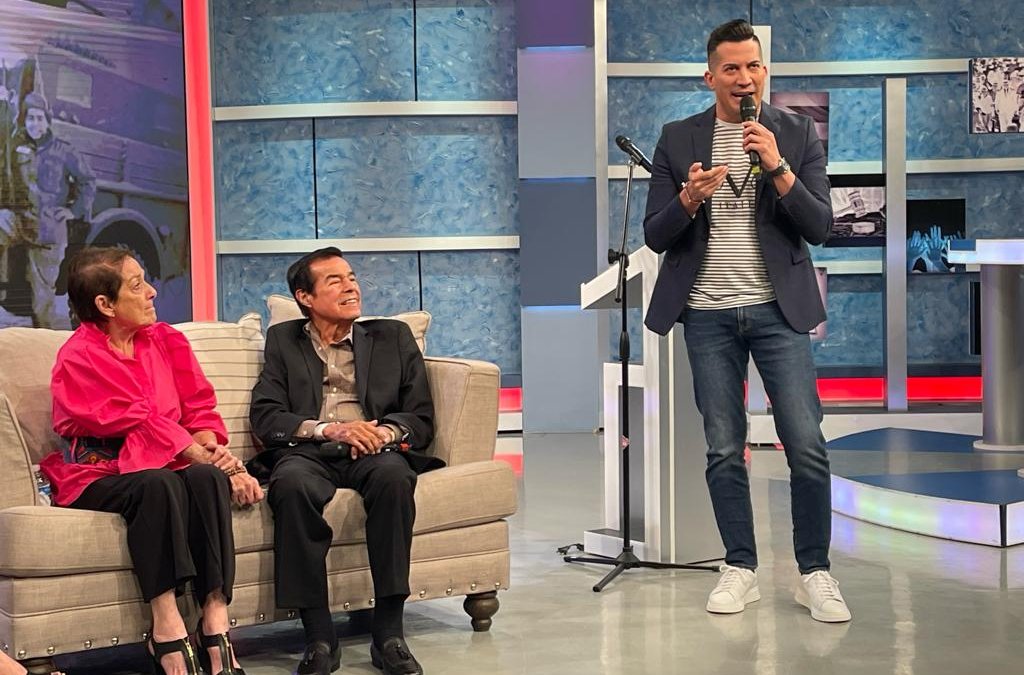 Reconocen a Eddie Miró con prestigioso galardón de los Premios Emmy ...