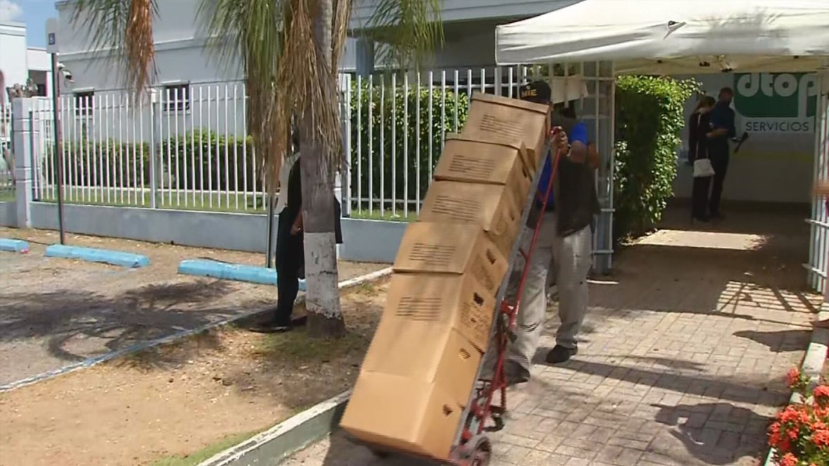 El NIE allana el CESCO de Manatí – Telemundo Puerto Rico