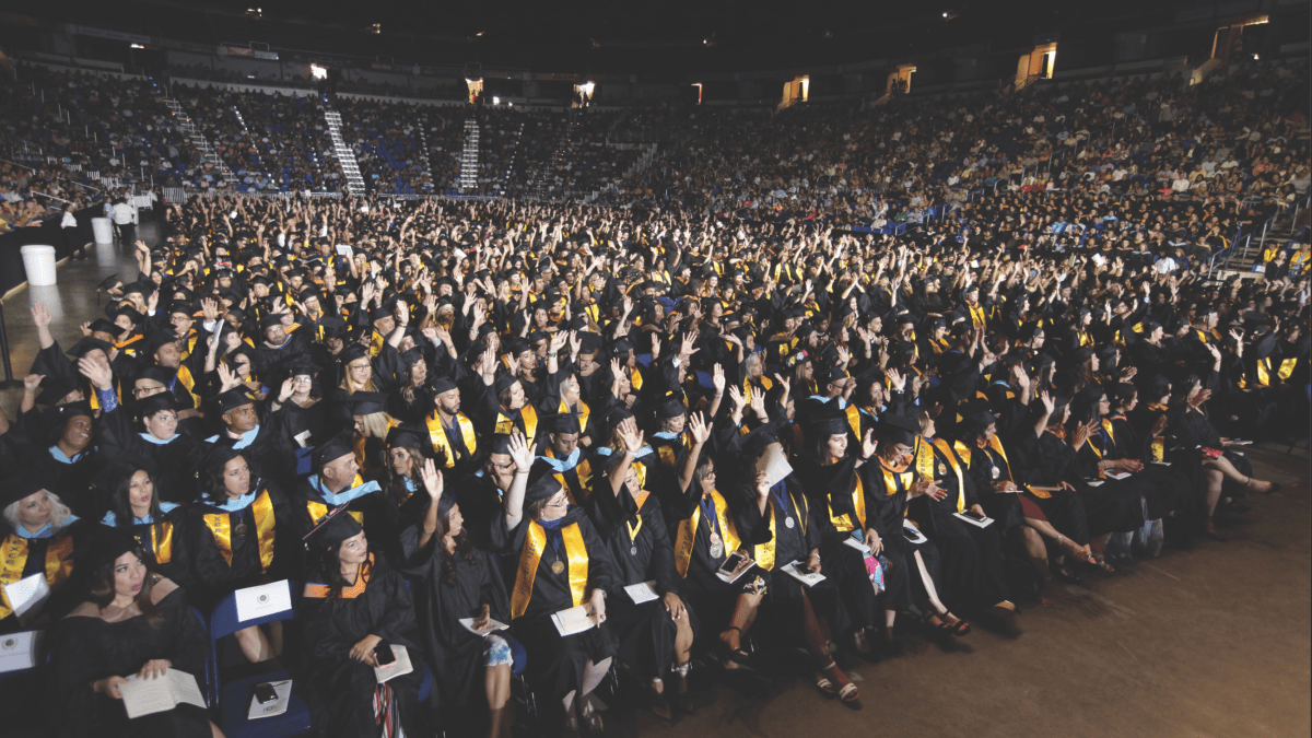 De la graduación al empleo – Telemundo Puerto Rico
