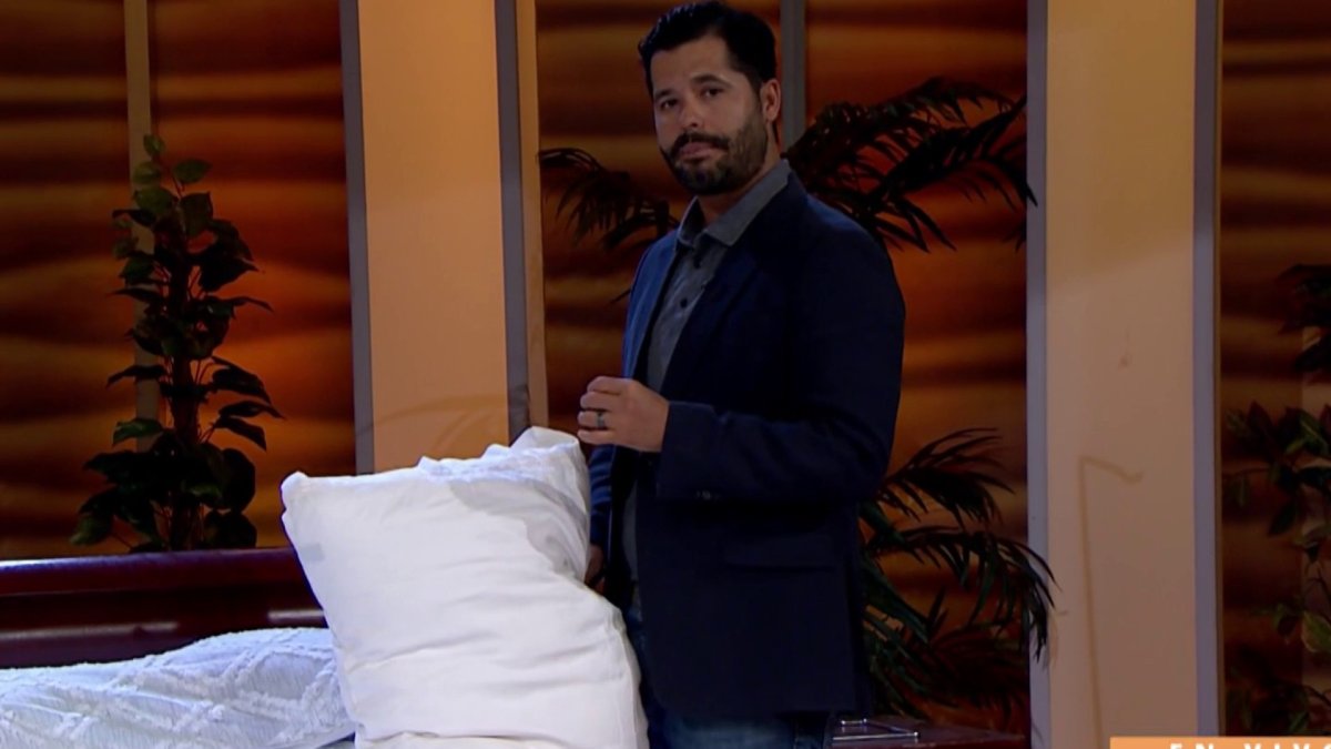 Los beneficios de dormir con una almohada entre las piernas – Telemundo ...