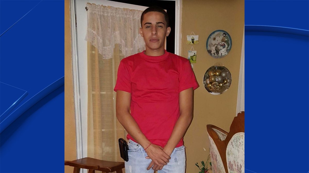 Familiares Piden Ayuda Para Dar Con Joven De 26 Años Desaparecido En