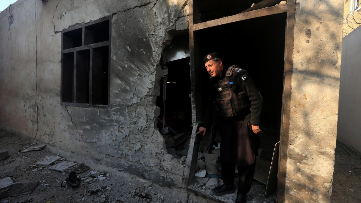 Ataque suicida deja 3 muertos en Pakistán – Telemundo Puerto Rico