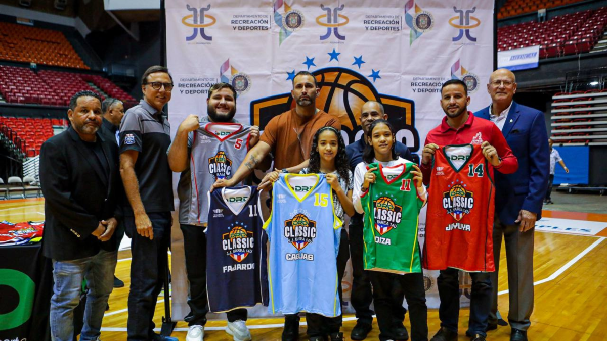 Entregan uniformes a participantes del torneo “DRD Classic JJ Barea 14U ...