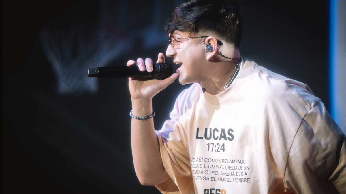 Gabriel EMC promueve la paz y la esperanza con casa llena en el Coca ...