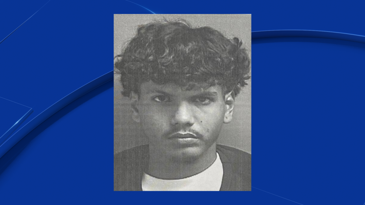 Cargos contra joven de 17 años por asesinato de policía jubilado en ...