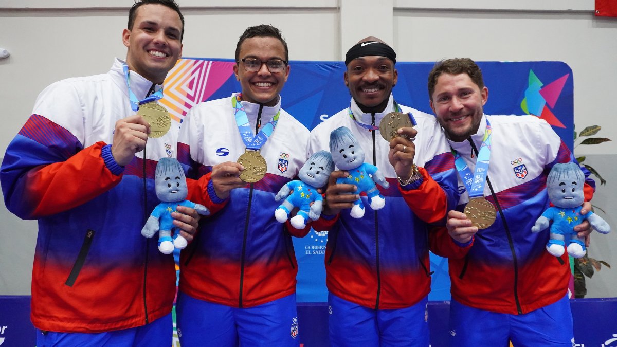 Oro para el equipo de esgrima masculino en San Salvador 2023 ...