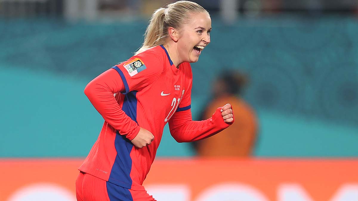 Con un triplete, Sophie Haug sube el marcador 6 – 0 a favor de Noruega ...