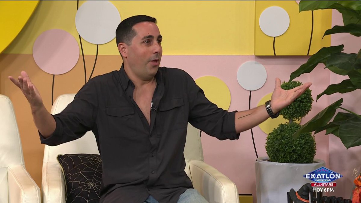 "Un cafre en Dorado": el stand up de Alejandro Gil – Telemundo Puerto Rico