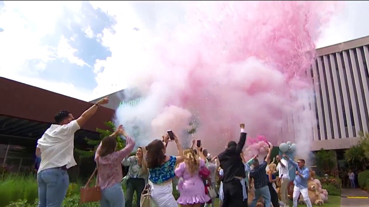 Gender reveal de Gil Marie López y su esposo Cristian – Telemundo ...