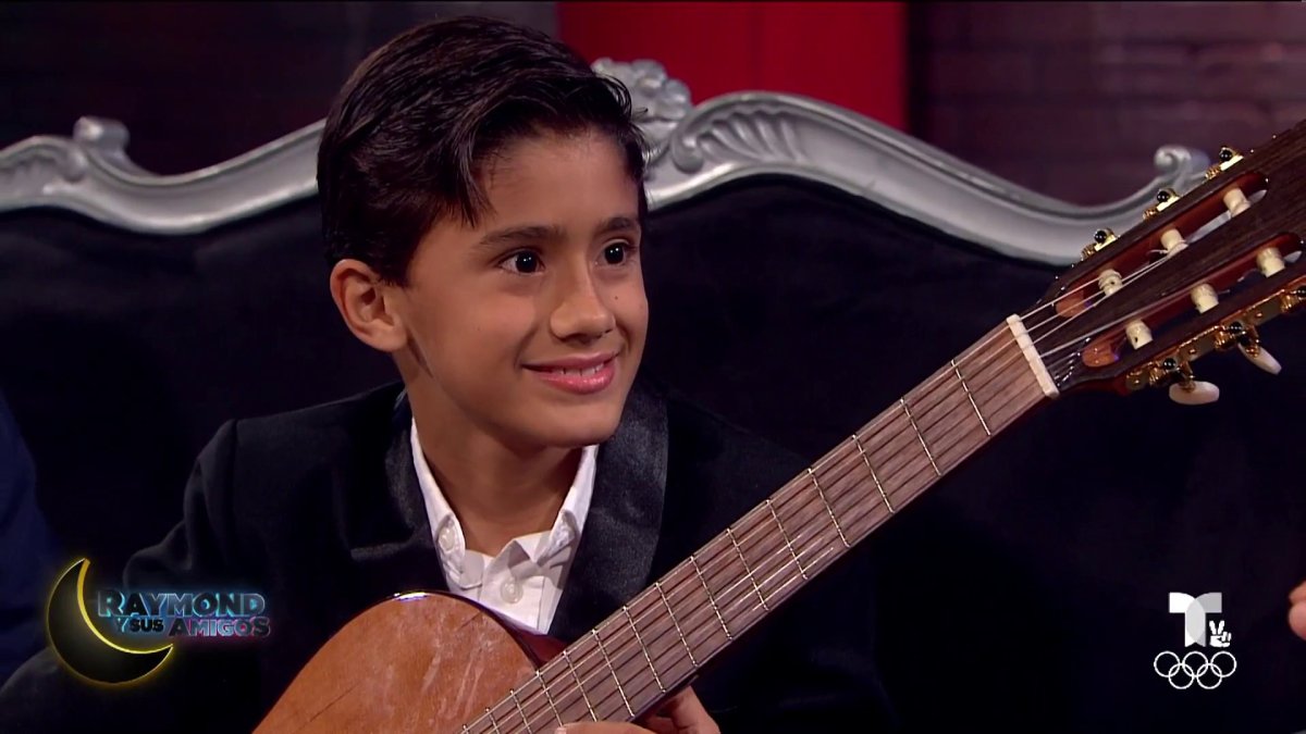 Niño sorprende al mundo son su talento musical – Telemundo Puerto Rico
