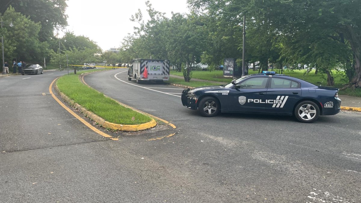 Hallan cuerpo descompuesto en el baúl de un carro – Telemundo Puerto Rico