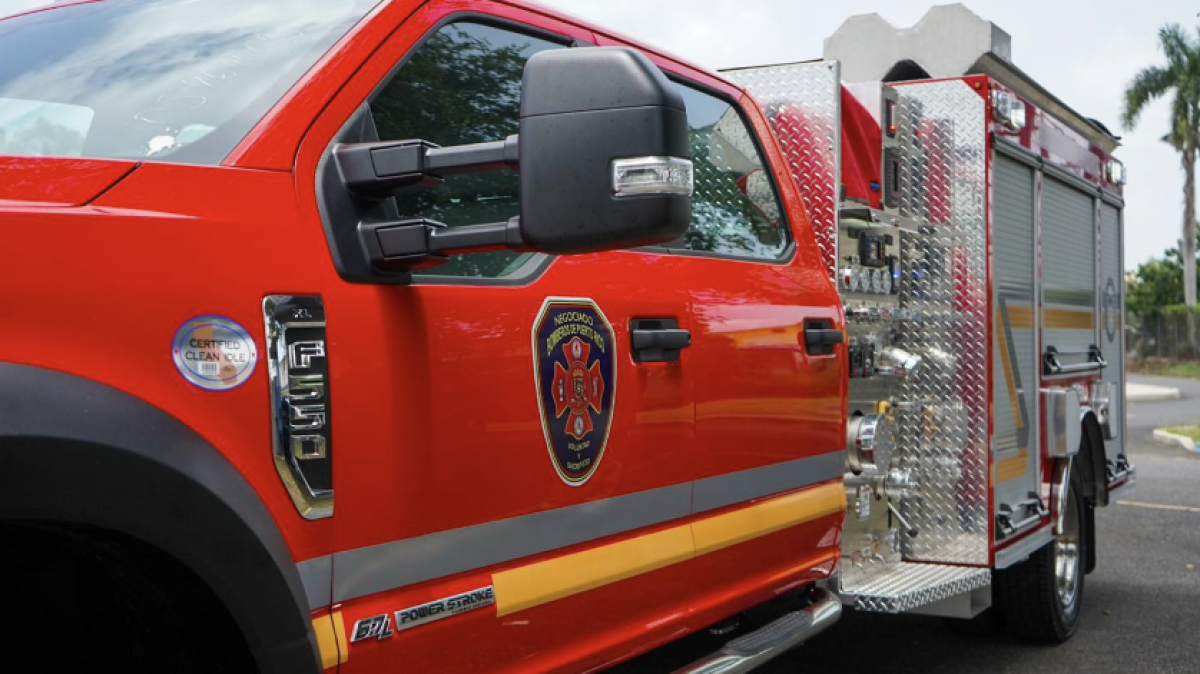 Bomberos controlan fuego en "fast food" en Plaza Carolina – Telemundo ...