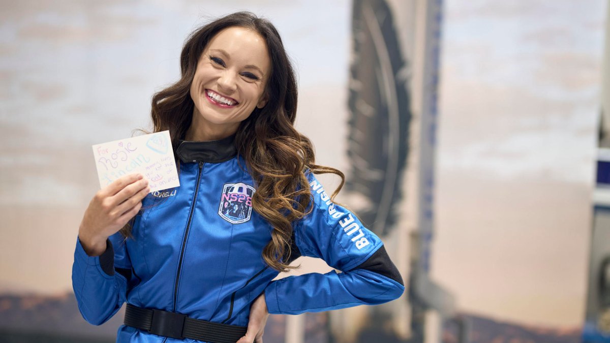 Emily Calandrelli es la mujer número 100 en ir al espacio – Telemundo ...