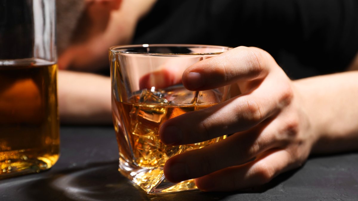 Cómo el consumo de alcohol puede afectar mi salud – Telemundo Puerto Rico