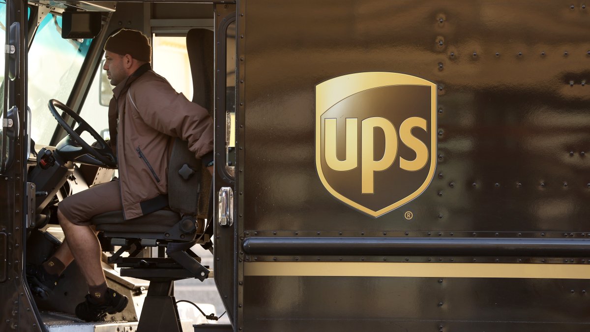 UPS despedirá 20,000 empleados tras reducción en entregas – Telemundo ...