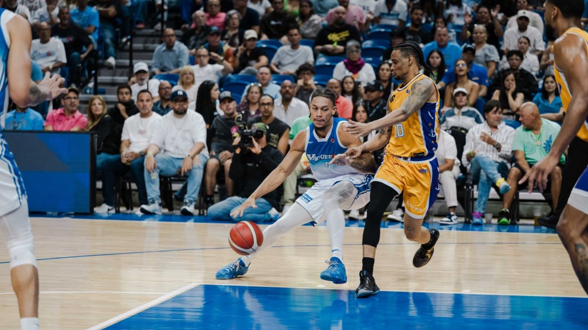 ACCIÓN DEL BSN | Capitanes vs Vaqueros – Telemundo Puerto Rico