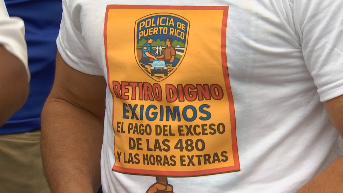 Policías se tiran a la calle por horas extras adeudadas – Telemundo ...