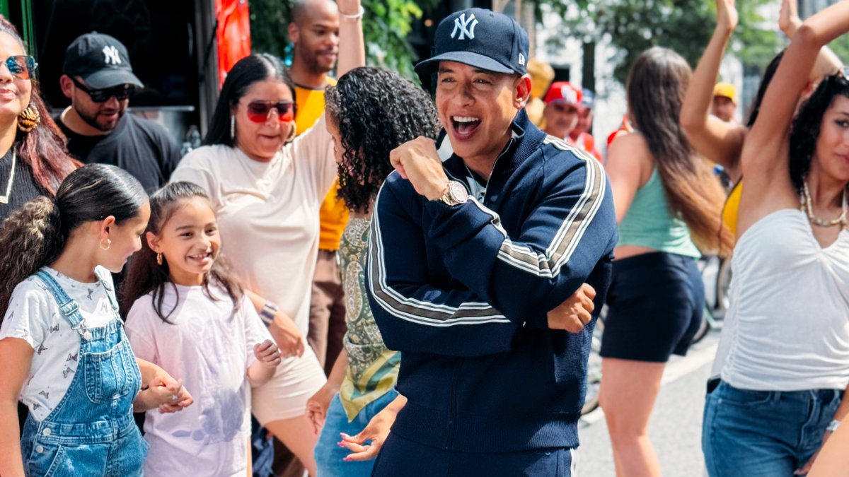 Daddy Yankee sale de su retiro y presenta el sencillo "Sonríele ...