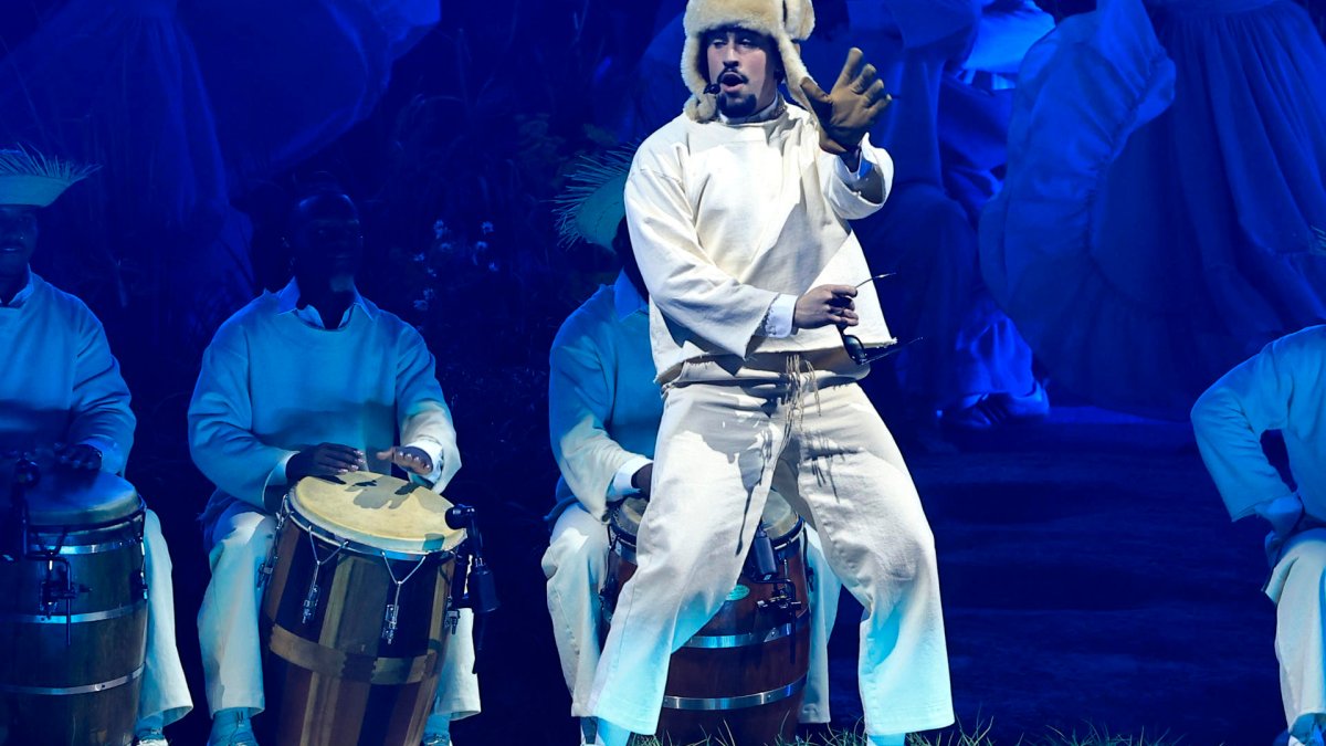 Fraude: mujeres pagan $800 y $750 por supuestos boletos para Bad Bunny – Telemundo Puerto Rico