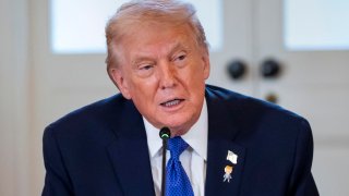 El Senado bloquea medida para restringir ataques a Venezuela ...