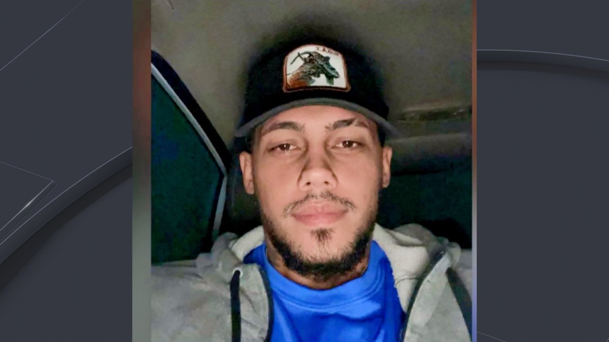 Familiares buscan dar con el paradero de "Jey" – Telemundo Puerto Rico